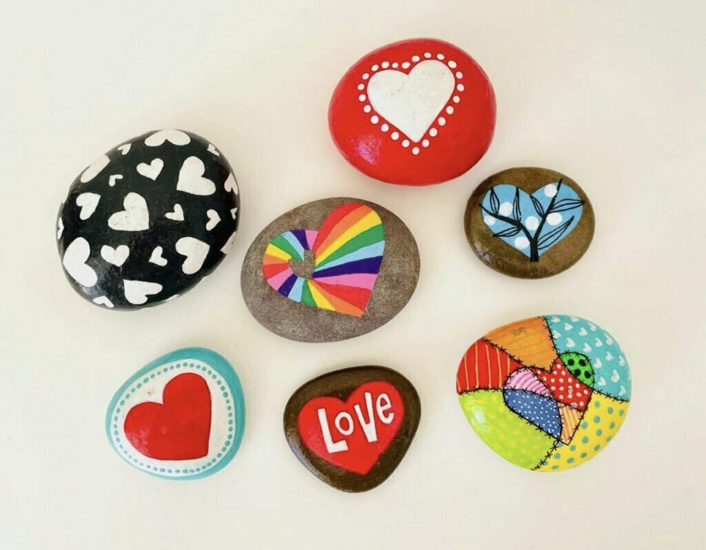 20 Valentine's Day Rock Painting Ideas