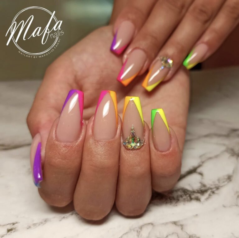 Rainbow Nails: 30+ Gorgeous Ideas to inspire Your Design