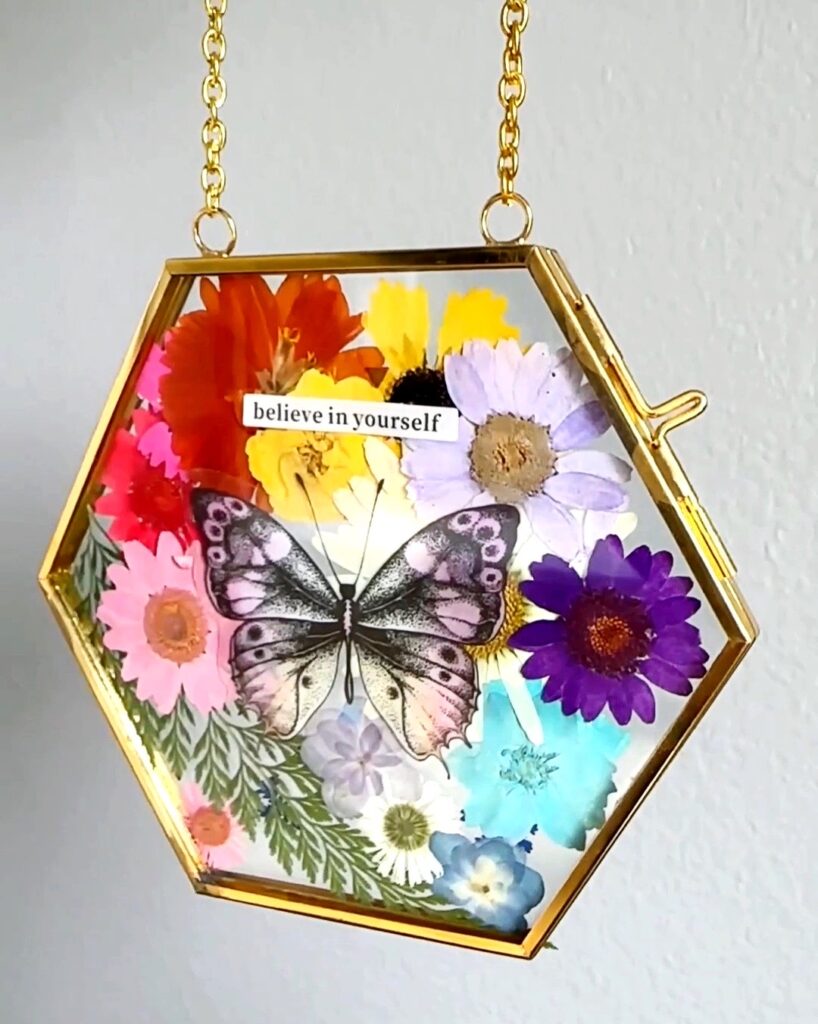 How to Make a Pressed Flower Frame